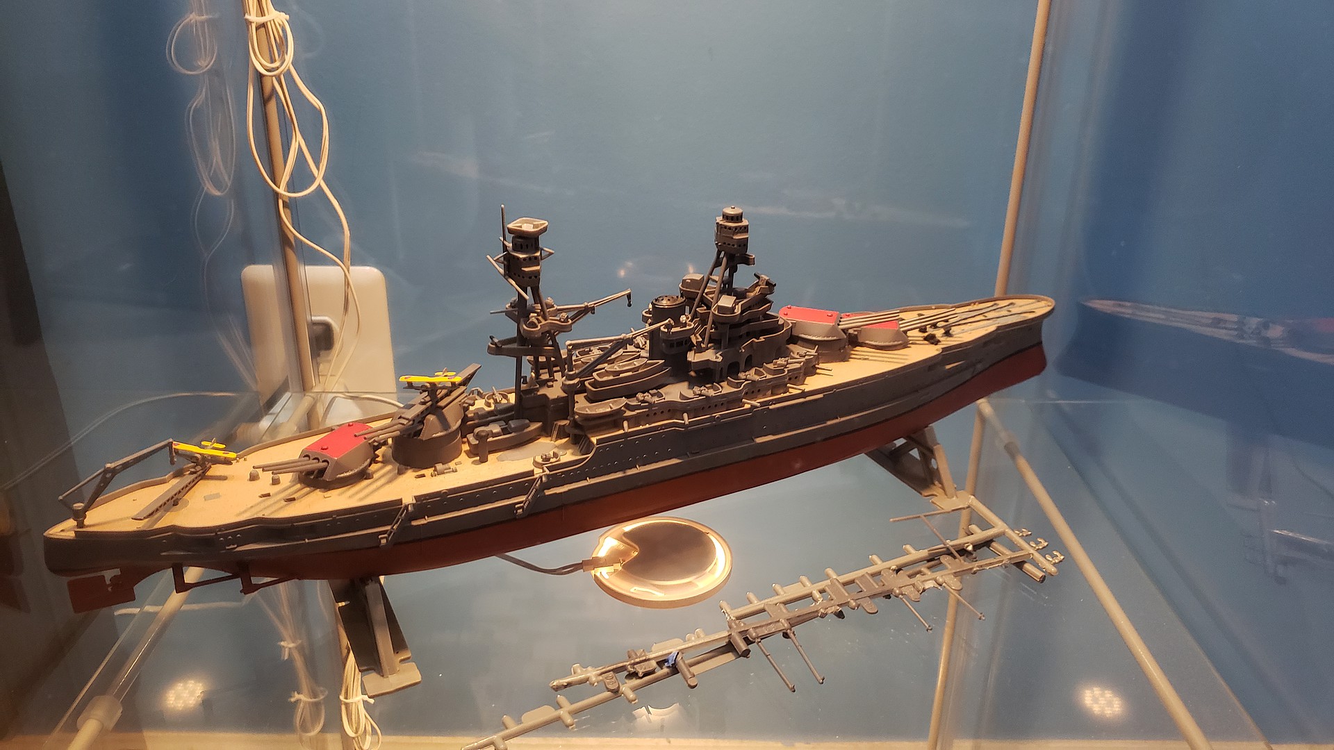 USS Arizona Battleship -- Plastic Model Military Ship Kit -- 1/426 ...