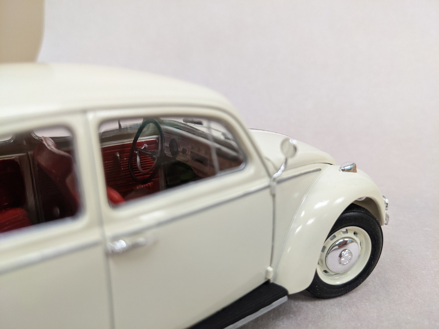 1966 Volkswagen Beetle VW BUG -- Plastic Model Car Kit -- 1/24 Scale ...