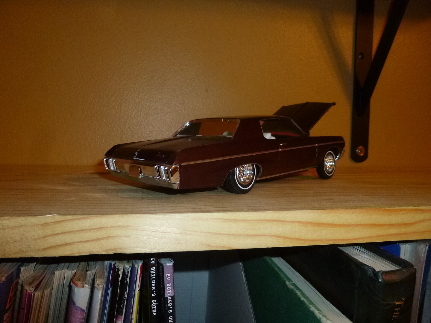 1970 Chevy Impala, Fire Chief -- Plastic Model Car Kit -- 1/25 Scale ...