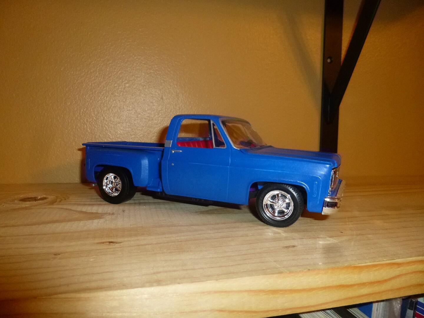 1976 Chevy Sport Stepside -- Plastic Model Car Kit -- 1/24 Scale ...