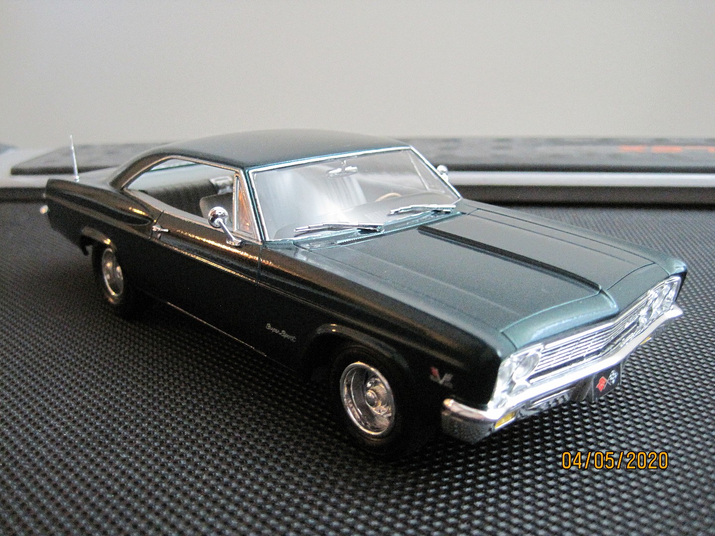'66 Chevy Impala SS 396 2n1 -- Plastic Model Car Kit -- 1/25 Scale ...