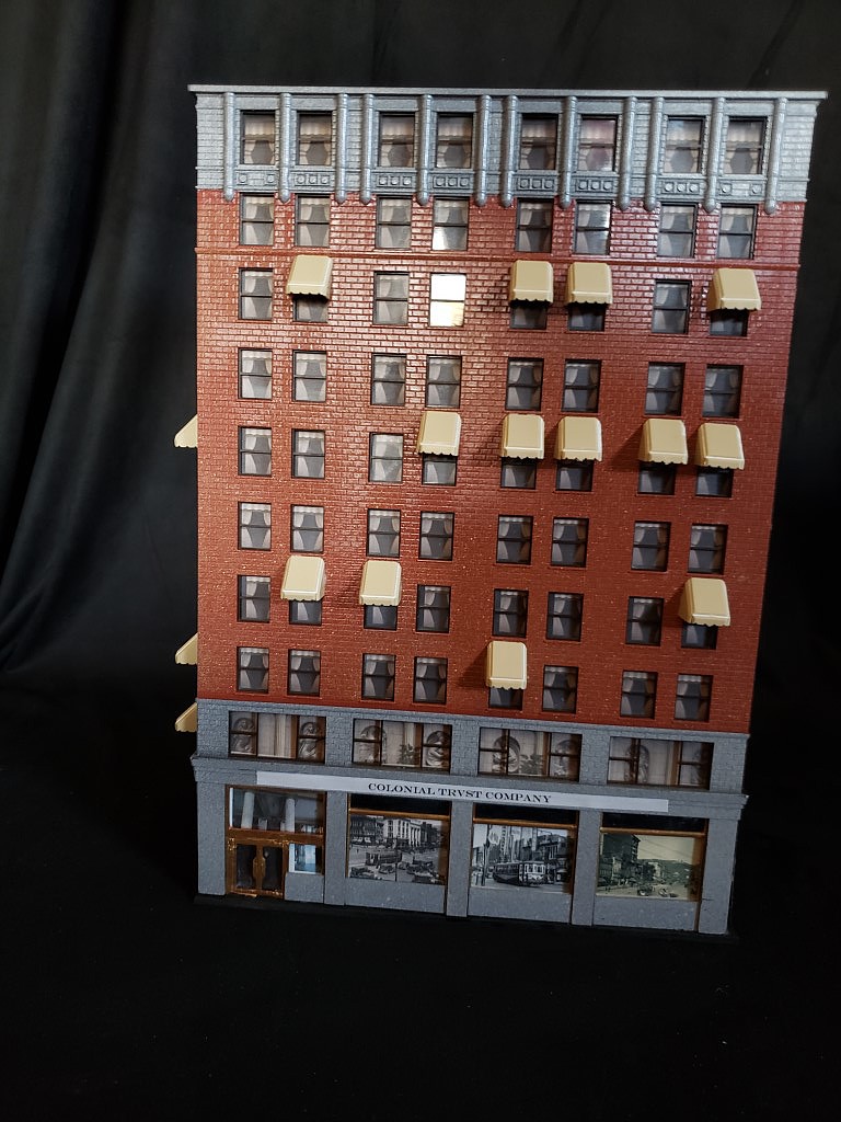 Ashmore Hotel - Kit - 8-5/8 x 4-7/16 x 13-7/8'' -- HO Scale Model ...