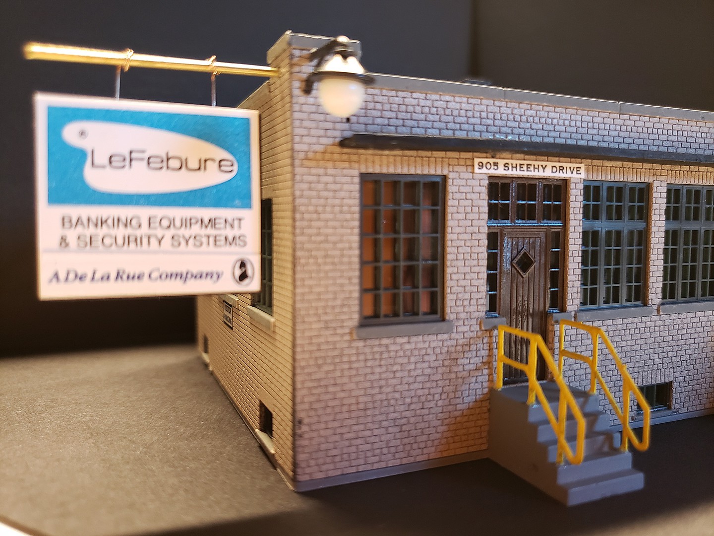 Industry Office - Kit - 4-3/4 x 6-1/4 x 2-3/4'' -- HO Scale Model ...