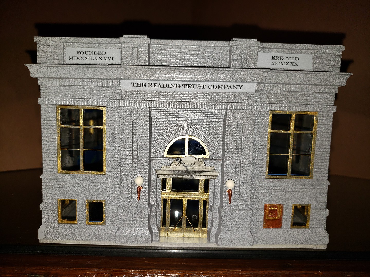 Gallery Pictures Walthers Liberty Bank & Trust - Kit HO Scale Model ...