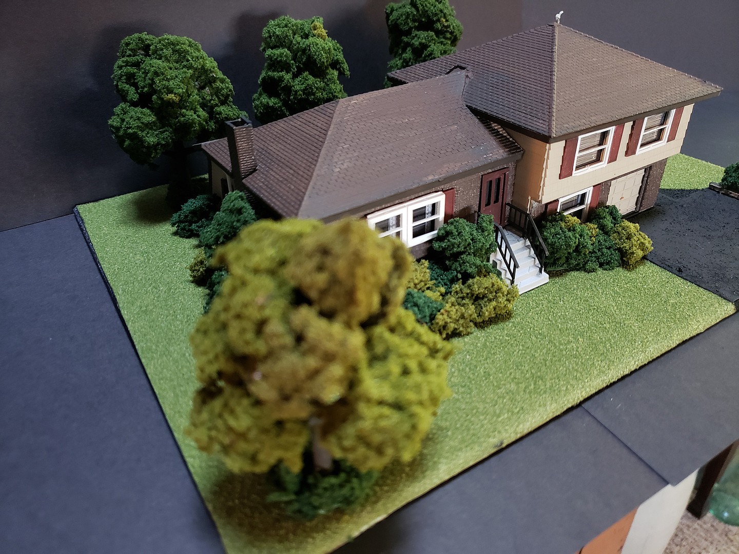 Split Level House -- HO Scale Model Railroad Building Kit -- #3794 ...