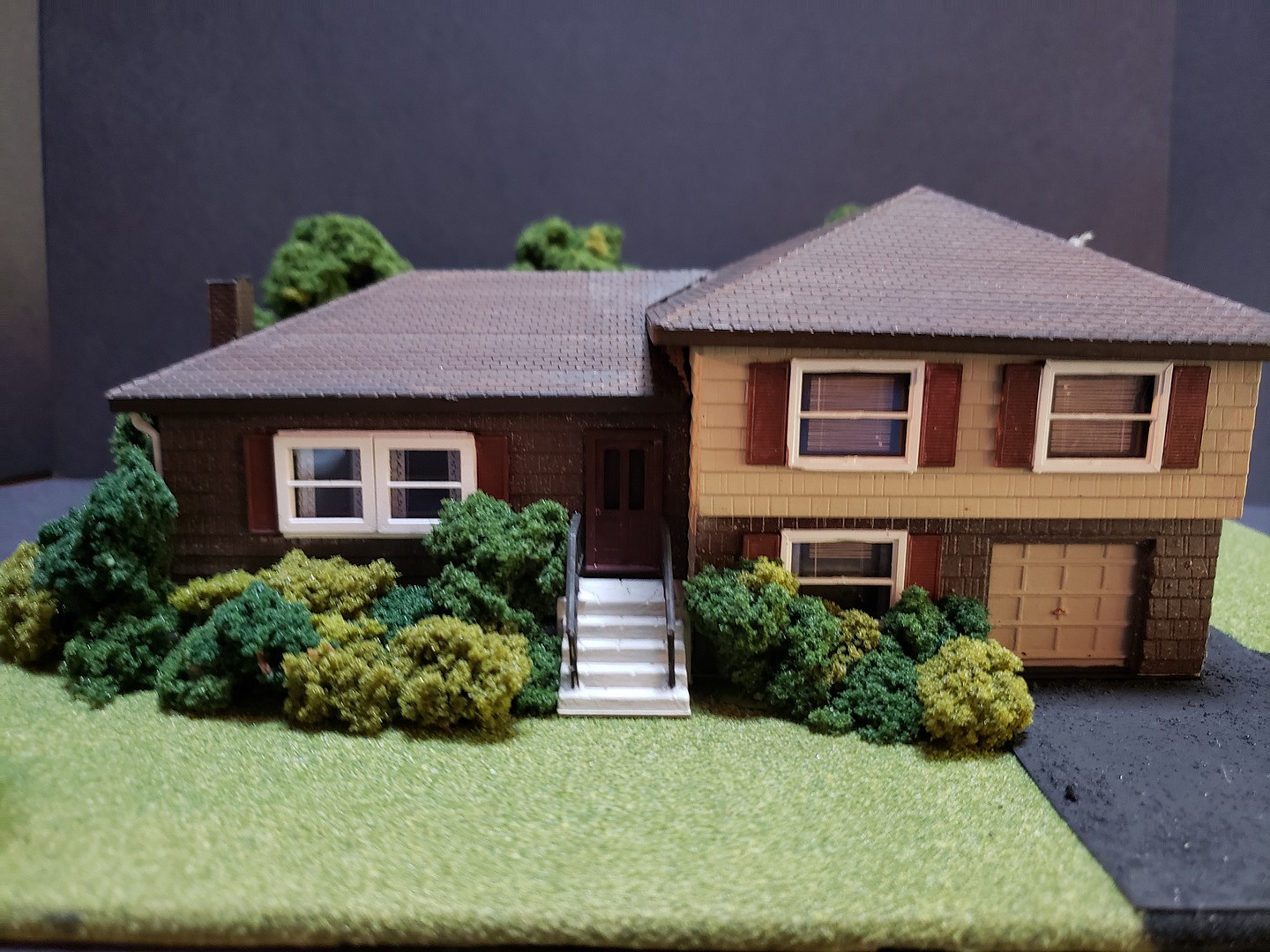 Split Level House -- HO Scale Model Railroad Building Kit -- #3794 ...