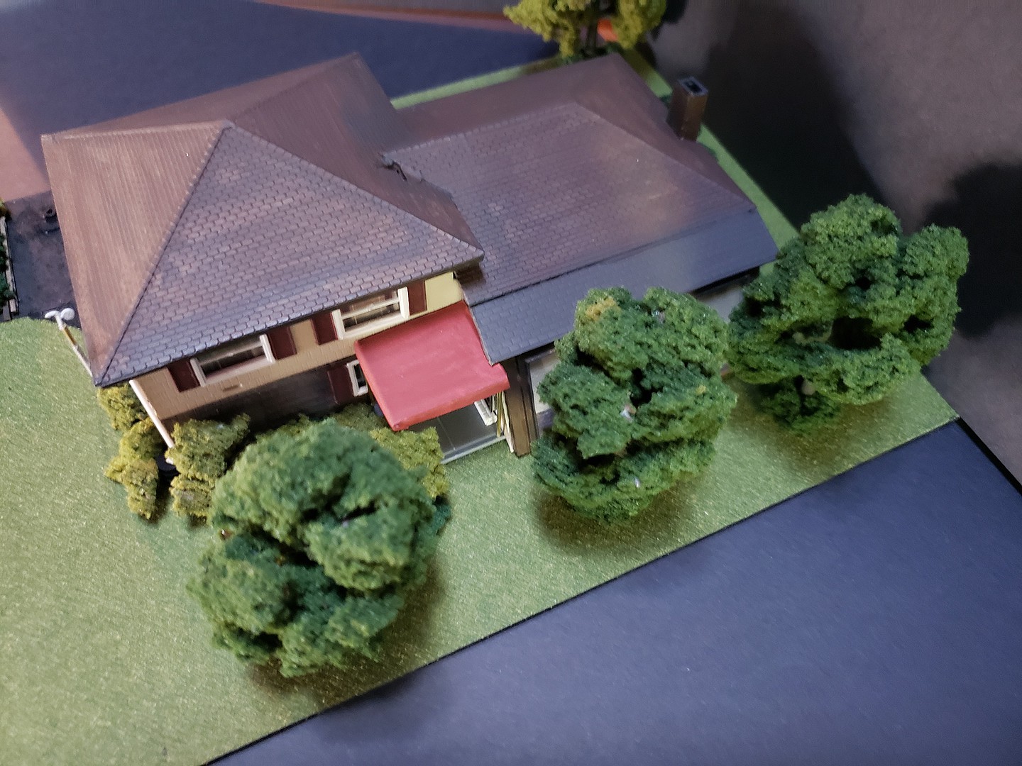 Split Level House -- HO Scale Model Railroad Building Kit -- #3794 ...