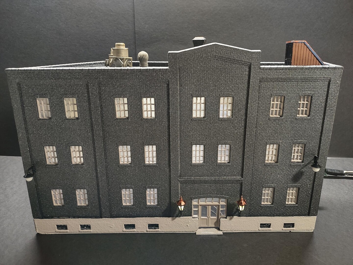 Reliable Warehouse & Storage - Kit -- HO Scale Model Railroad Building ...