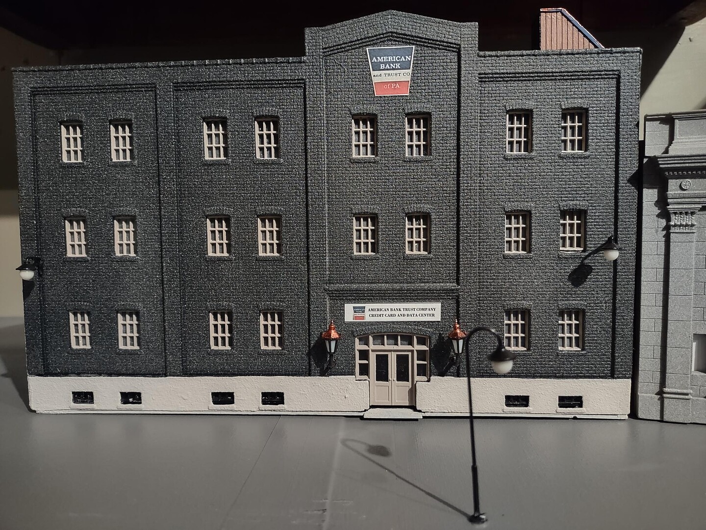 Reliable Warehouse & Storage - Kit -- HO Scale Model Railroad Building ...