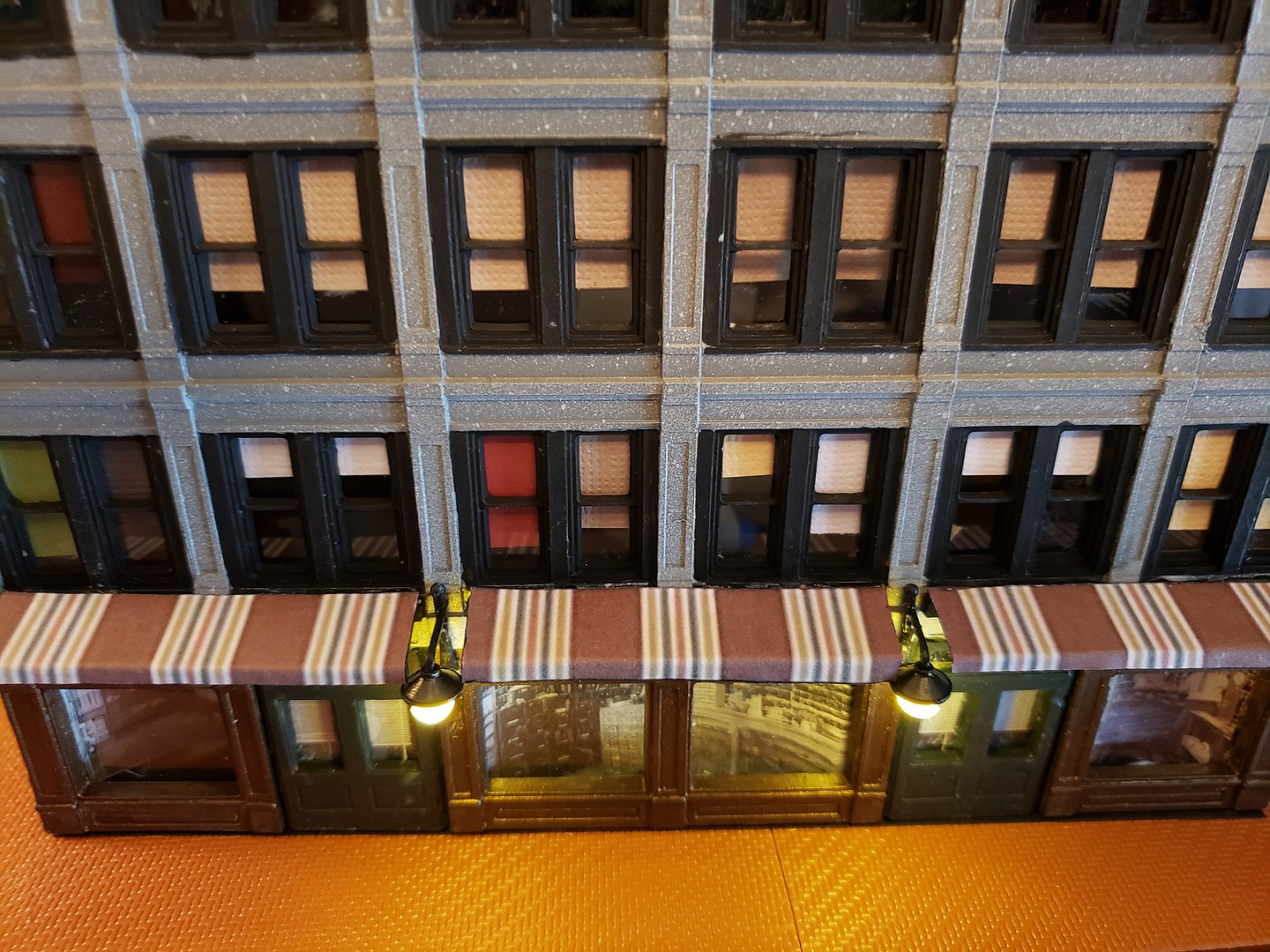 M.T. Arms Hotel Kit -- HO Scale Model Railroad Building -- #woo11900 ...