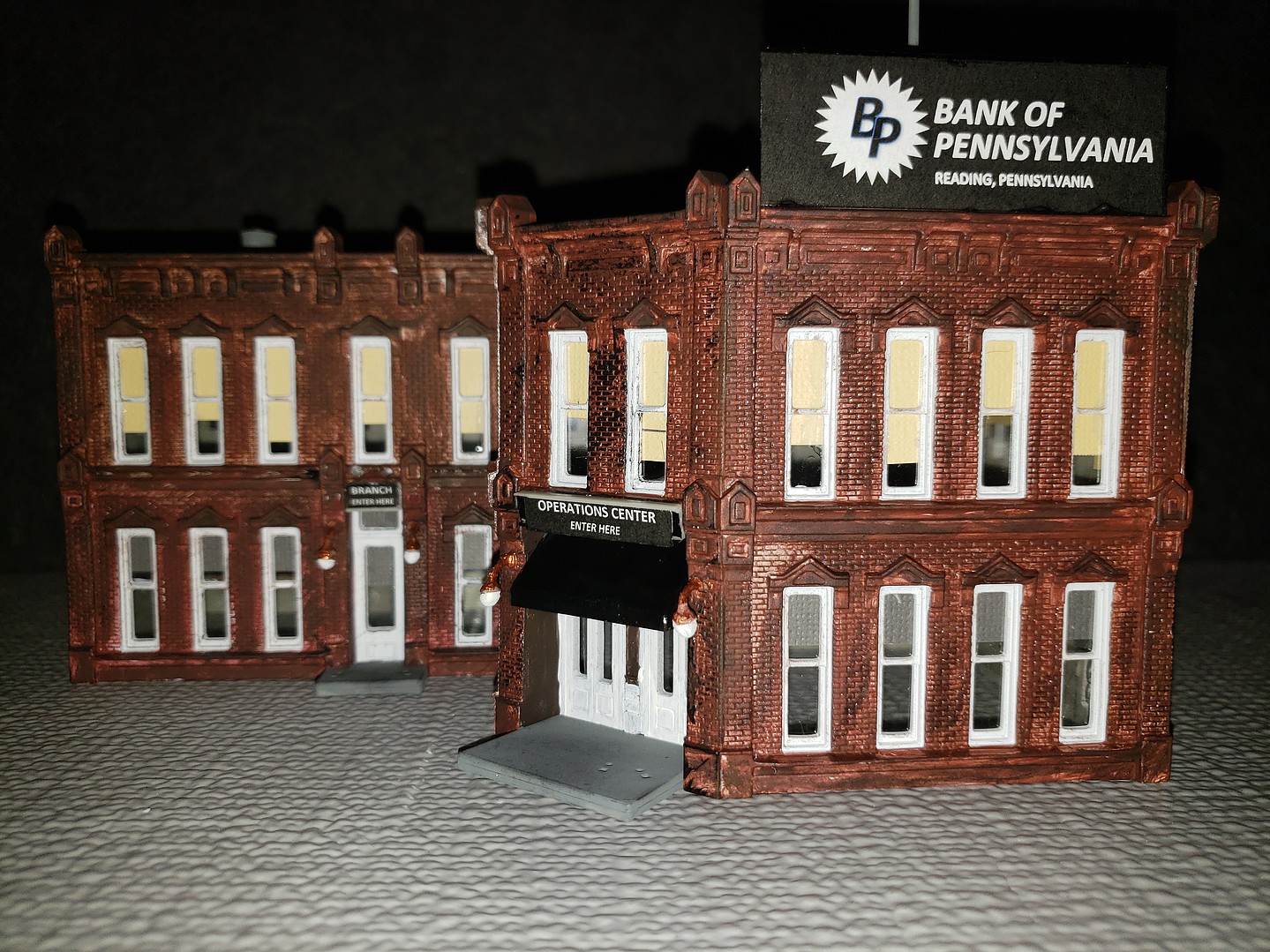 County Courthouse Kit (8-3/8 x 5-15/16'') -- HO Scale Model Railroad ...