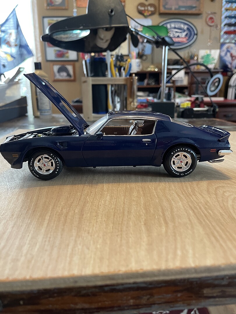 1970 Pontiac Firebird -- Plastic Model Car Kit -- 1/24 Scale -- #854489 ...