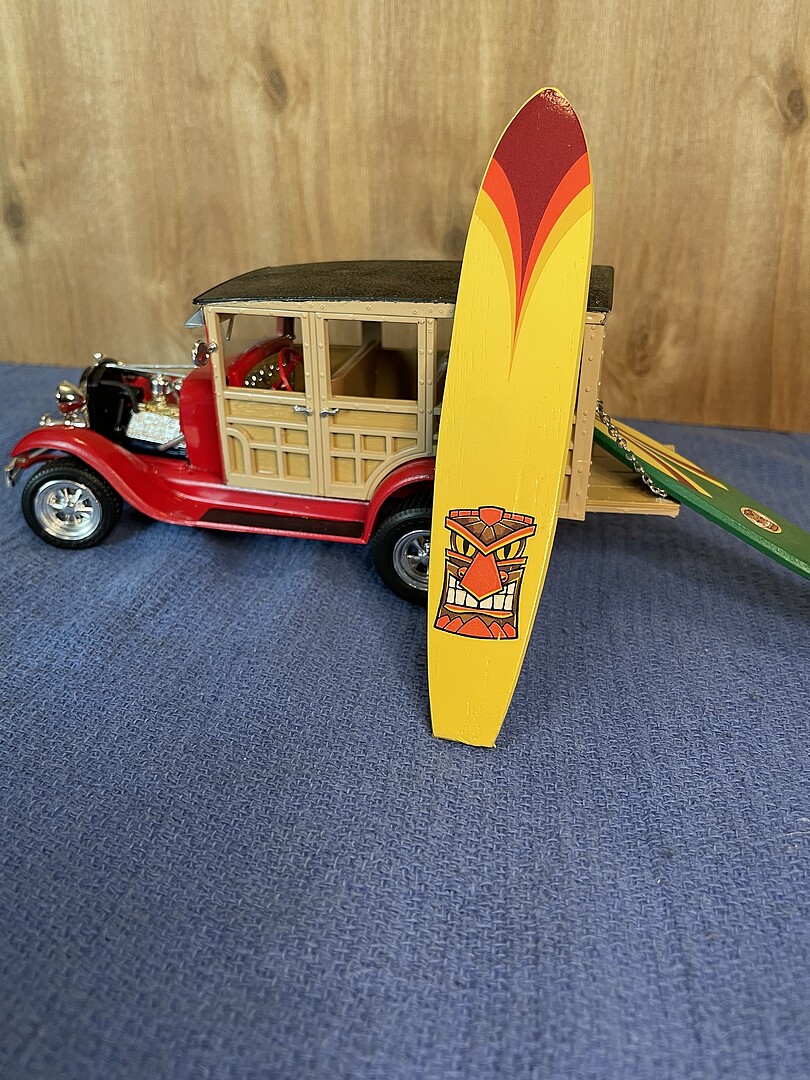 1929 Ford Woody Pickup Truck -- Plastic Model Vehicle Kit -- 1/25 Scale ...