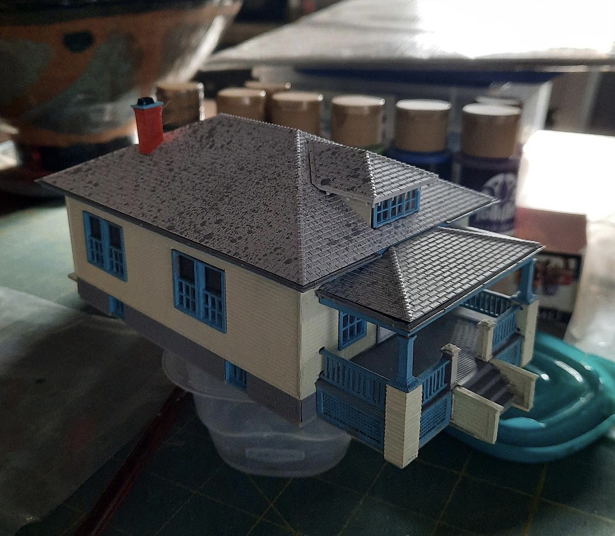 Barb's Bungalow Kit -- HO Scale Model Railroad Building -- #712 ...