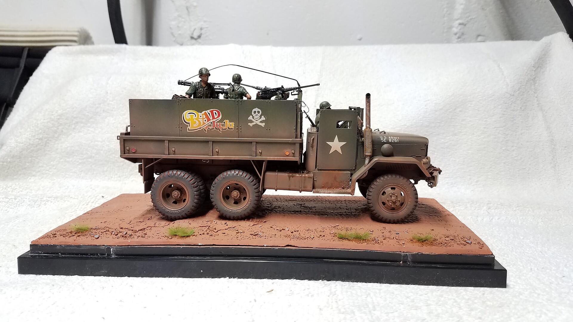 M35A2 2.5-Ton Cargo Truck Pictures