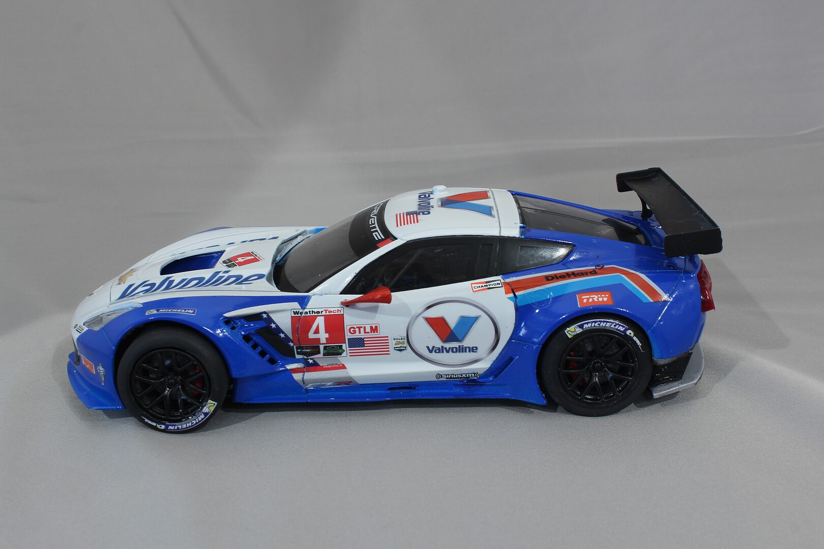 Gallery Pictures Revell-Monogram Corvette C7.R Plastic Model Car Kit 1/ ...