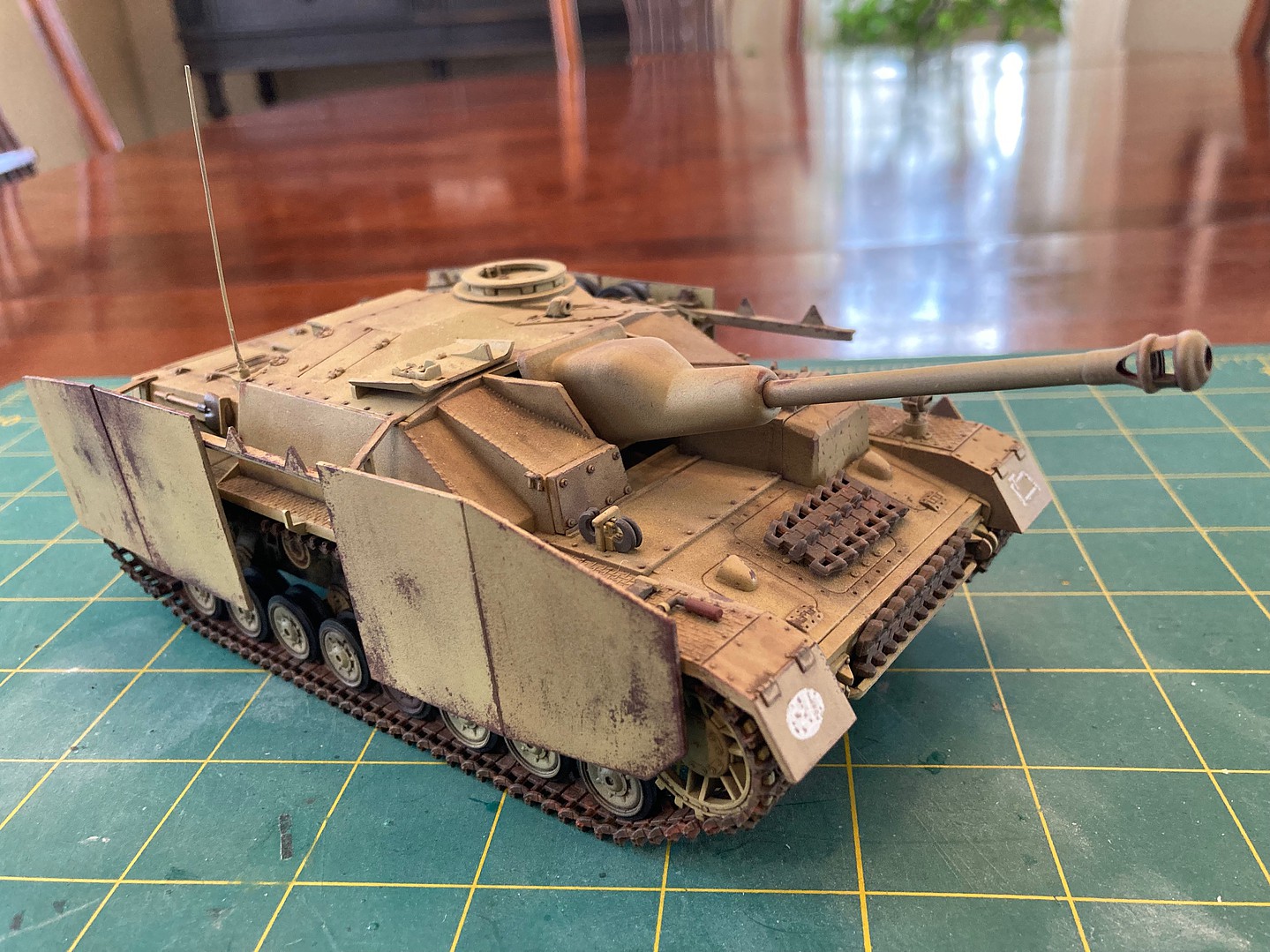 German StuG IV SdKfz 167 Early Version Tank -- Plastic Model Tank Kit ...