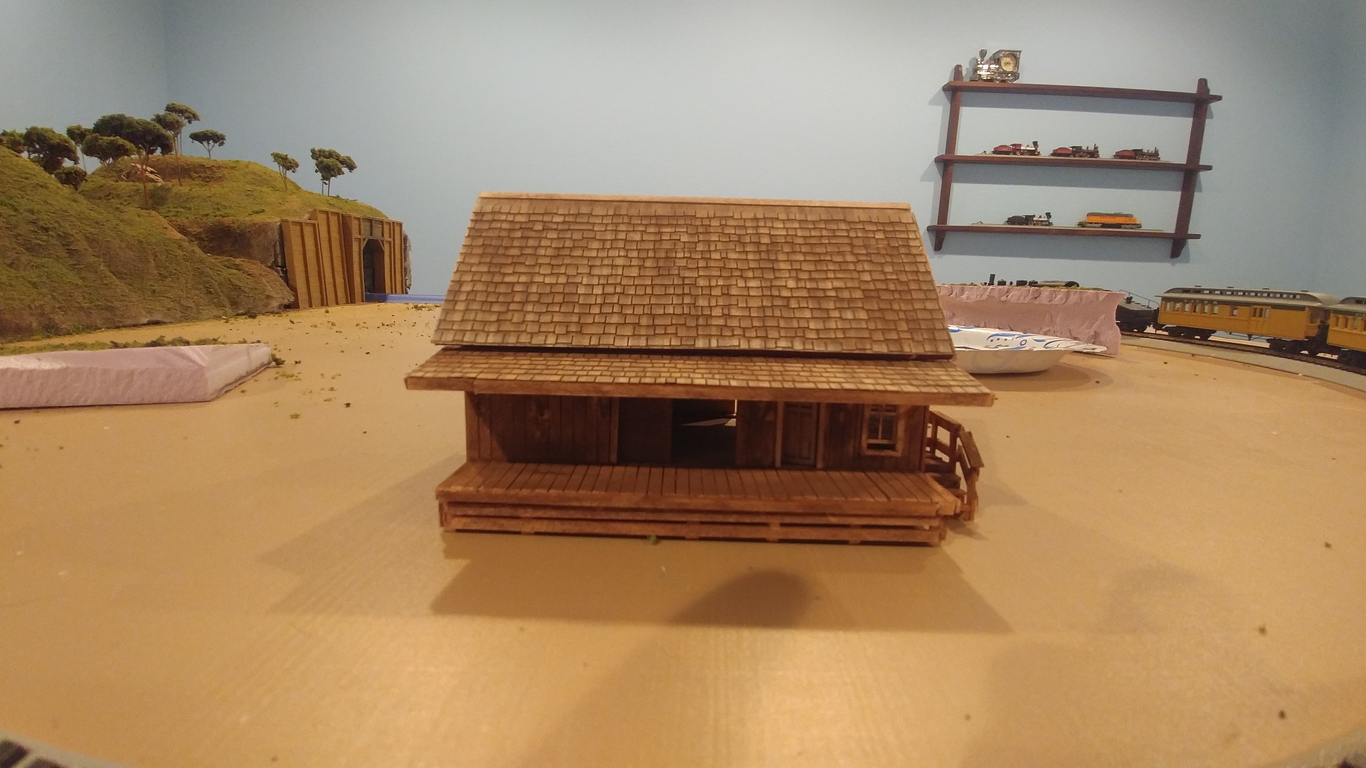 The Warehouse -- HO Scale -- Model Railroad Building Kit -- #2159 ...