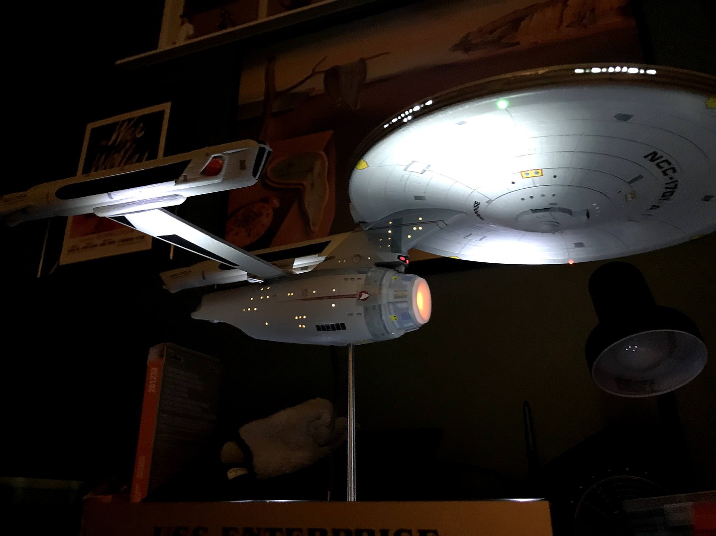 Star Trek USS Enterprise Refit -- Science Fiction Plastic Model Kit ...