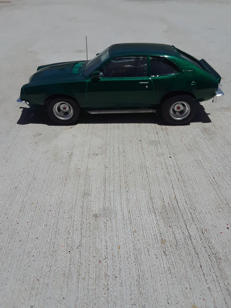 Popper 1977 Ford Pinto w/Coca-Cola Machine -- Plastic Model Car Vehicle ...