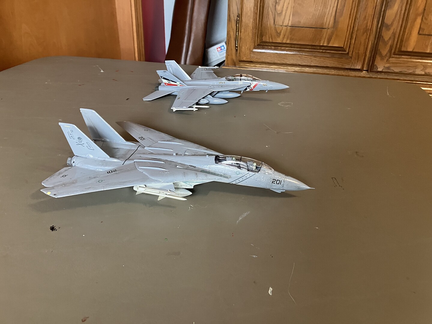 F/A-18F Super Hornet -- Plastic Model Airplane Kit -- 1/72 Scale ...