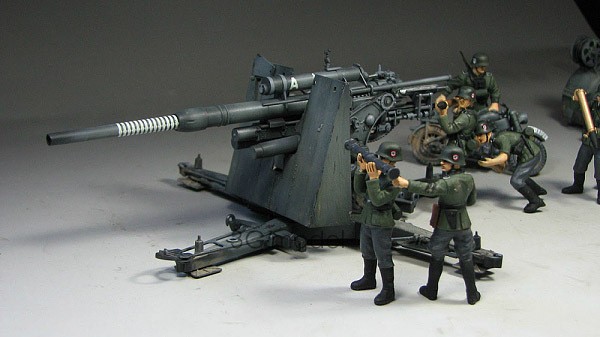 German 88mm Gun Flak 36/37 -- Plastic Model Military Diorama Kit -- 1/35 Scale -- #35017 ...