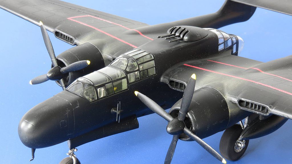 P-61B Black Widow Night Fighter -- Plastic Model Airplane Kit -- 1/32 Scale -- #hy83209 pictures ...