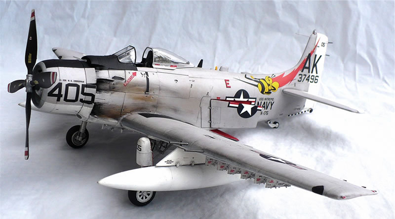 A-1H AD6 Skyraider Aircraft -- Plastic Model Airplane Kit -- 1/32 Scale ...