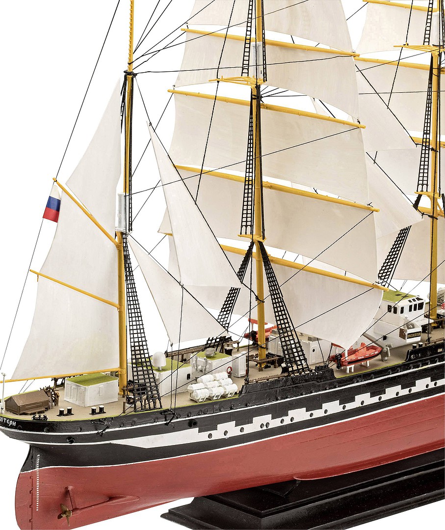 Russian Krusenshtern Ship -- Plastic Model Ship Kit -- 1/200 Scale ...