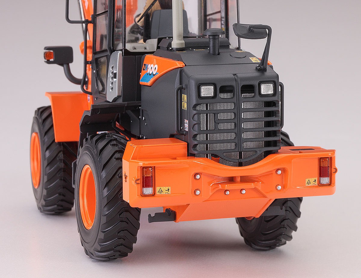 Hitachi Wheel Loader ZW100-6 -- Plastic Model Truck Vehicle Kit -- 1/35 ...