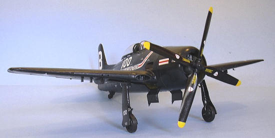 F8F1 Bearcat Fighter -- Plastic Model Airplane -- 1/32 Scale -- #02247 ...
