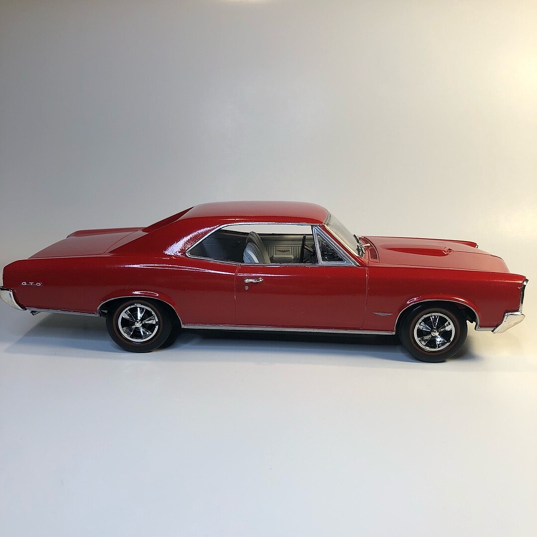 1966 Pontiac GTO -- Plastic Model Car Kit -- 1/25 Scale -- #854479 ...