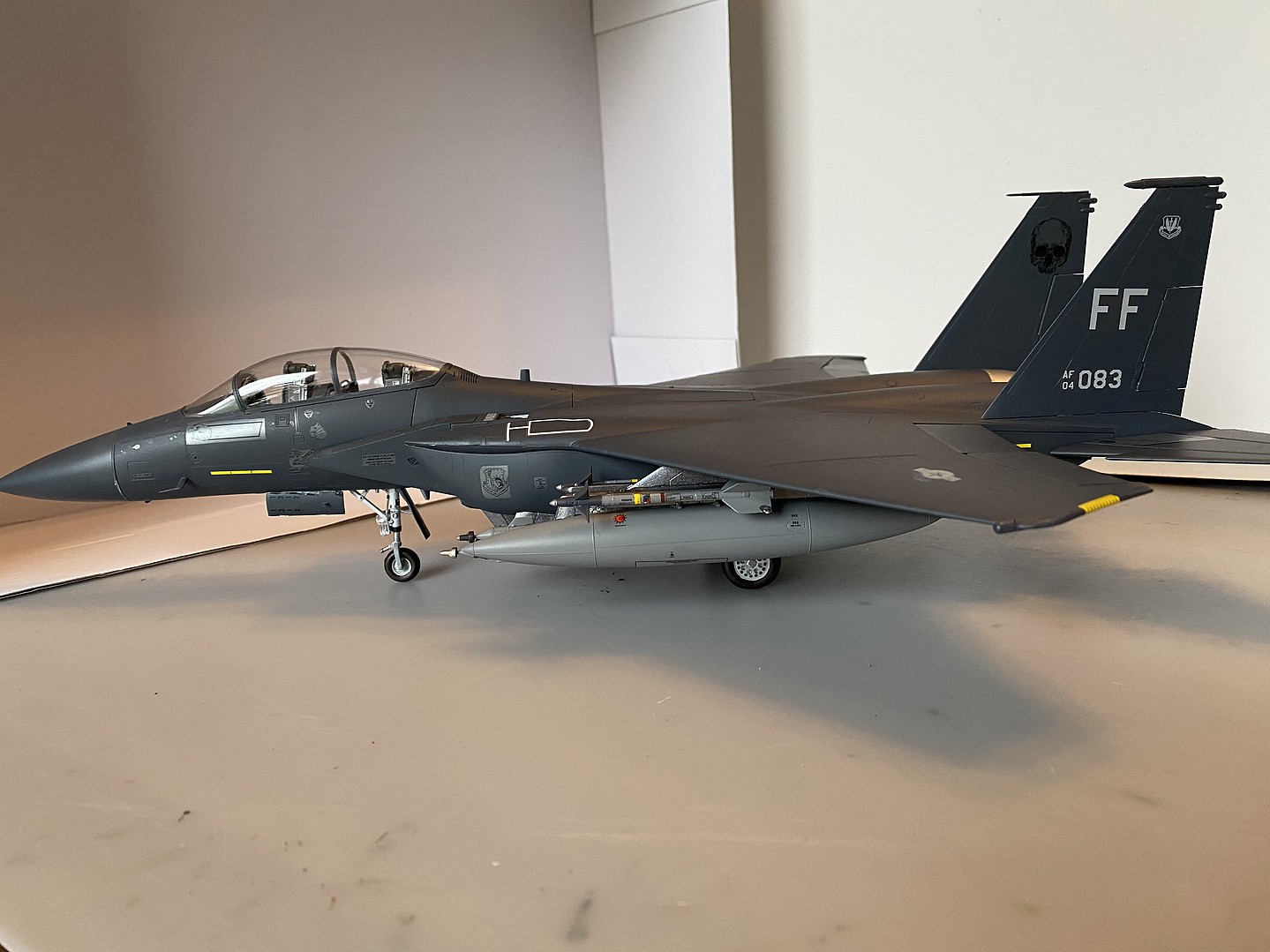 F15E Strike Eagle Dual Roles Fighter -- Plastic Model Aircraft Kit -- 1 ...