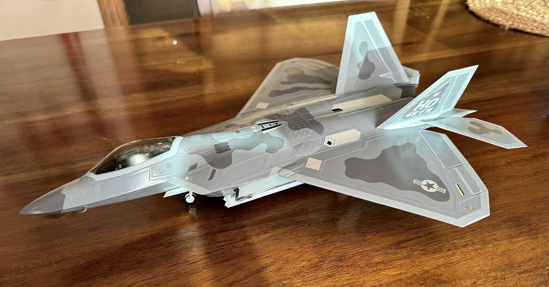 F-22 Raptor USAF -- Plastic Model Airplane Kit -- 1/48 Scale -- #07245 ...