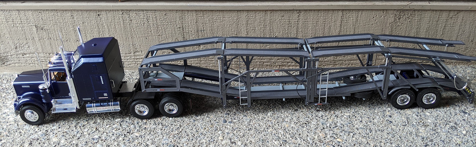 Auto Transport Trailer -- Plastic Model Trailer Kit -- 1/25 Scale ...