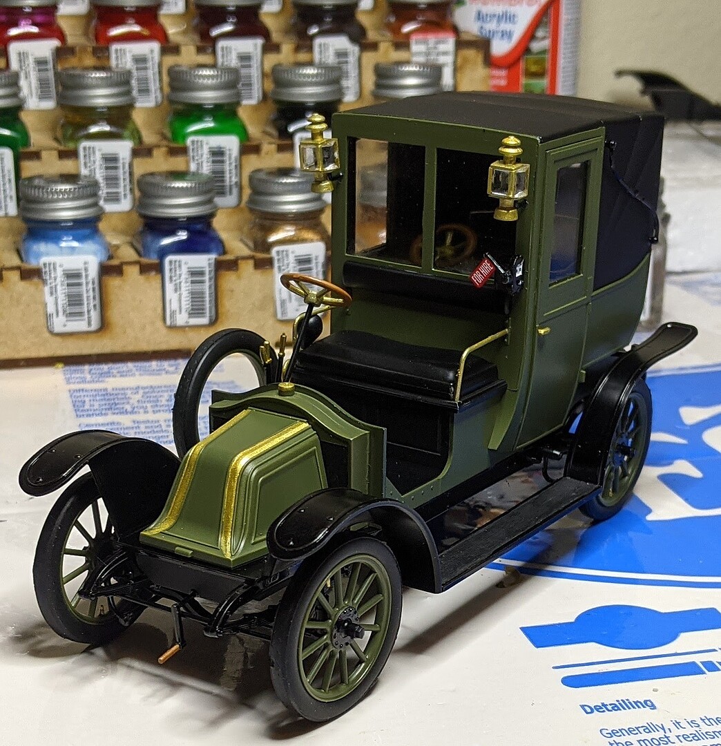 1910 Type AG London Taxi -- Plastic Model Car Kit -- 1/24 Scale ...