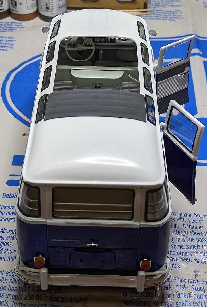 VW Beetle Window Bus (Samba) (Re-Issue) -- Plastic Model Bus Kit -- 1/ ...