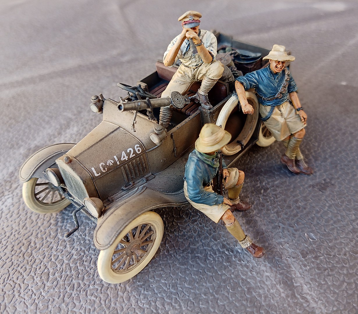 WWI Australian Model T 1917 LCP Army Car -- Plastic Model Kit -- 1/35 ...