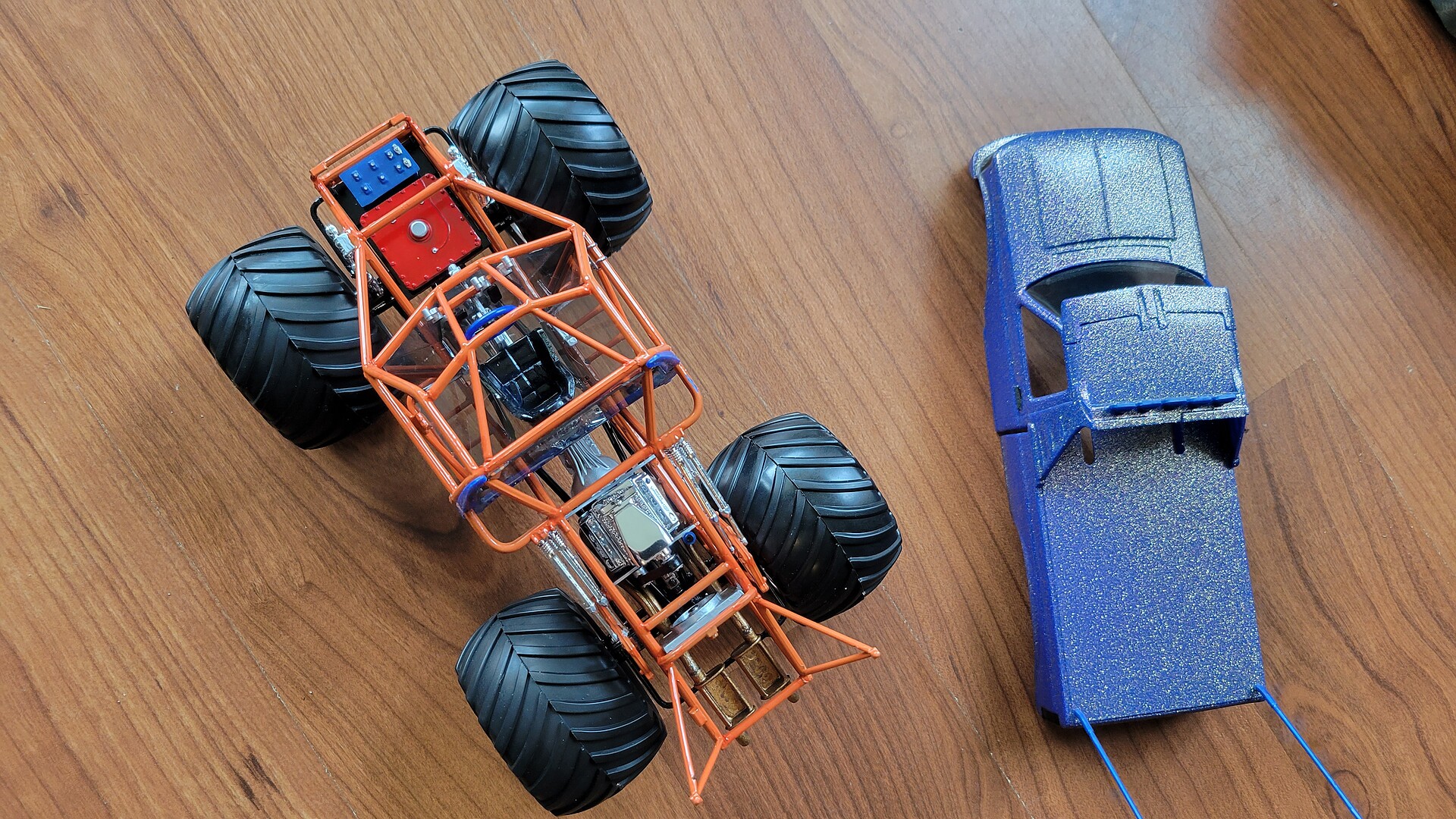 Ford Monster Truck Hot Wheels -- Plastic Model Truck Vehicle -- 1/25 ...