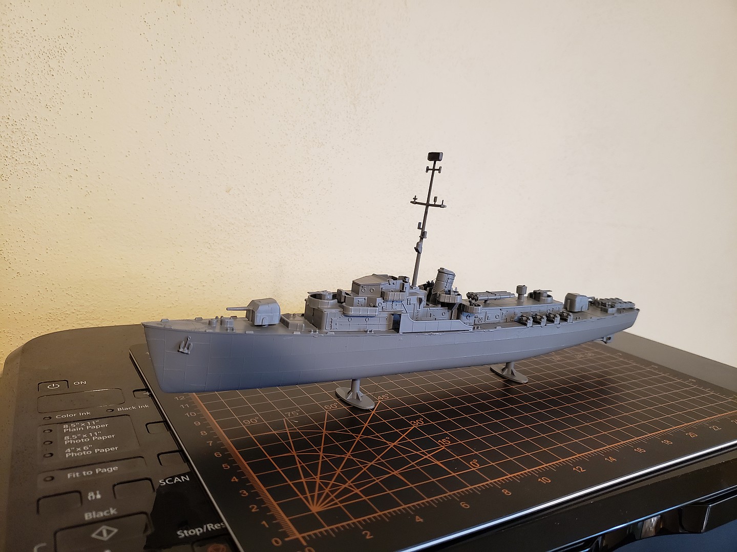 Gallery Pictures Lindberg WWII L.C.V.P. & USS DeLong Plastic Model ...