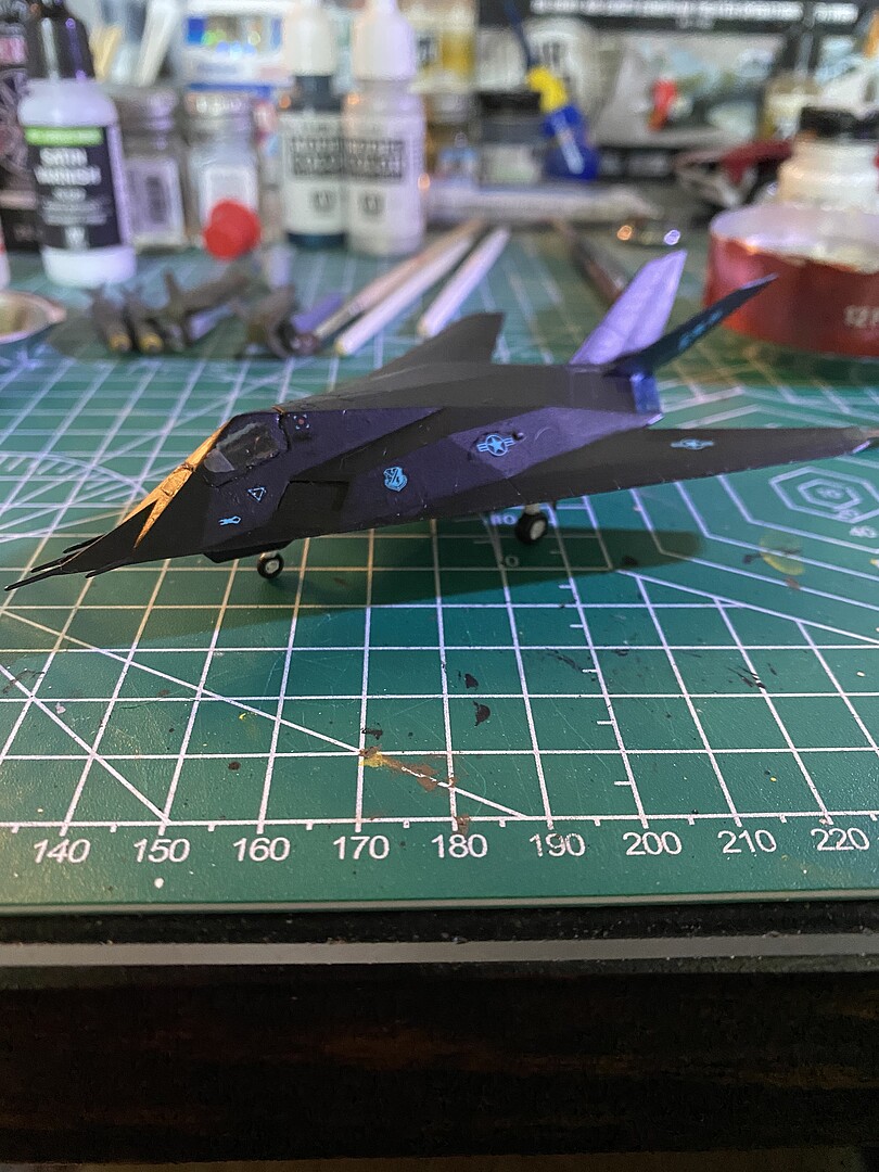 F-117A NIGHTHAWK -- Plastic Model Airplane Kit -- 1/144 Scale pictures ...