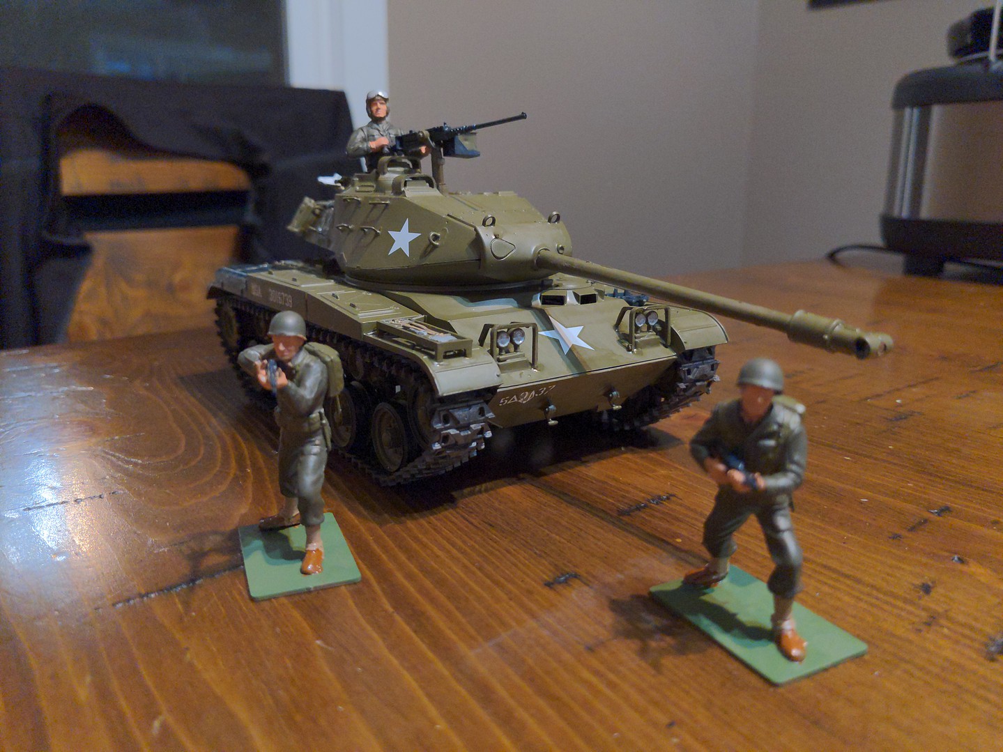 US M41 Walker Bulldog -- Plastic Model Military Vehicle Kit -- 1/35 ...