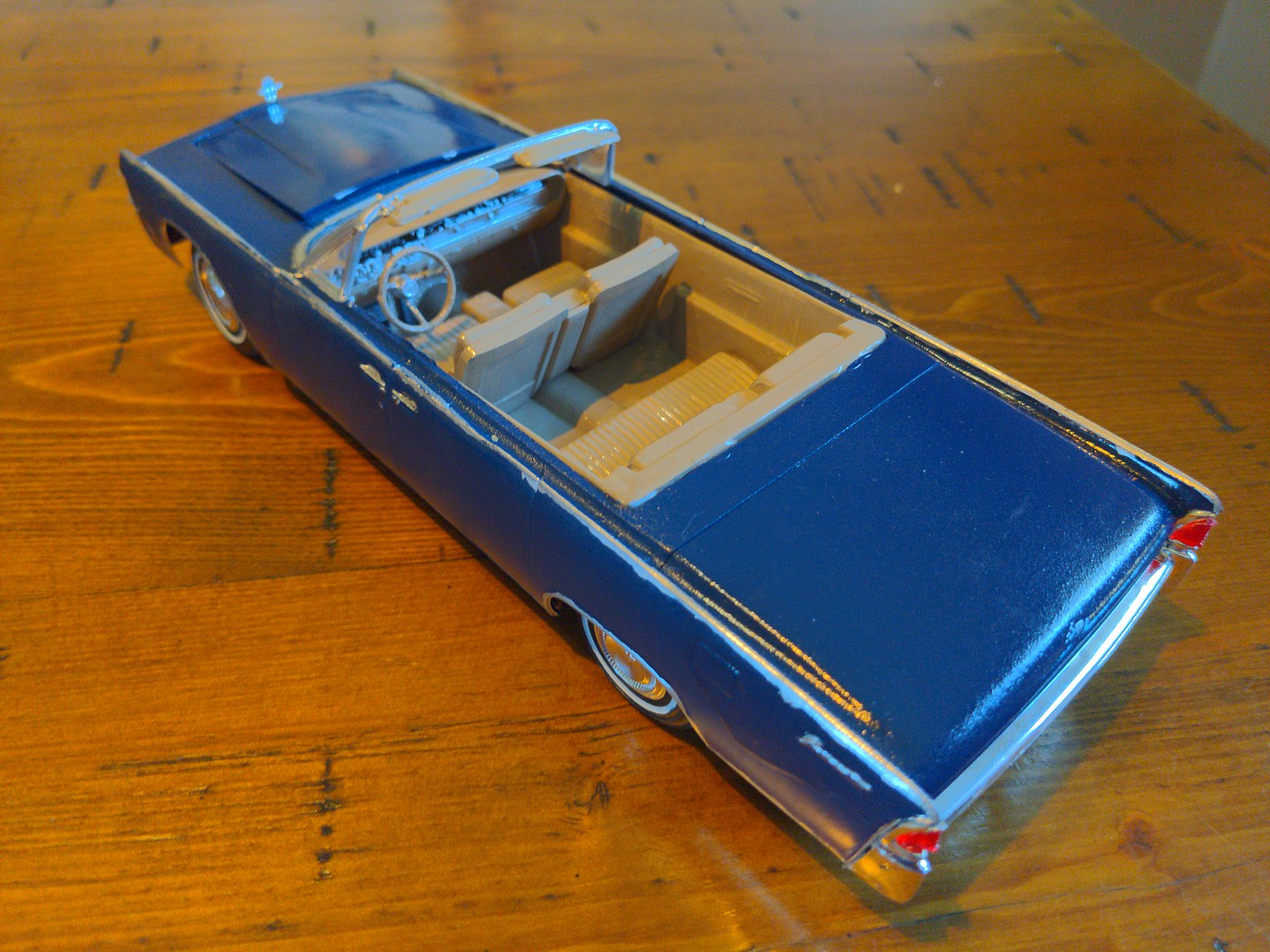 1965 Lincoln Continental -- Plastic Model Car Kit -- 1/25 Scale ...
