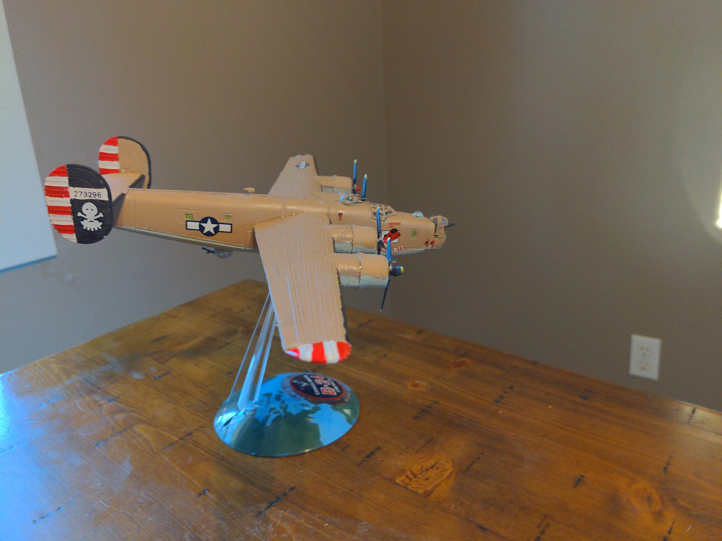 B-24J Liberator Bomber (Buffalo Bill) -- Plastic Model Airplane Kit ...