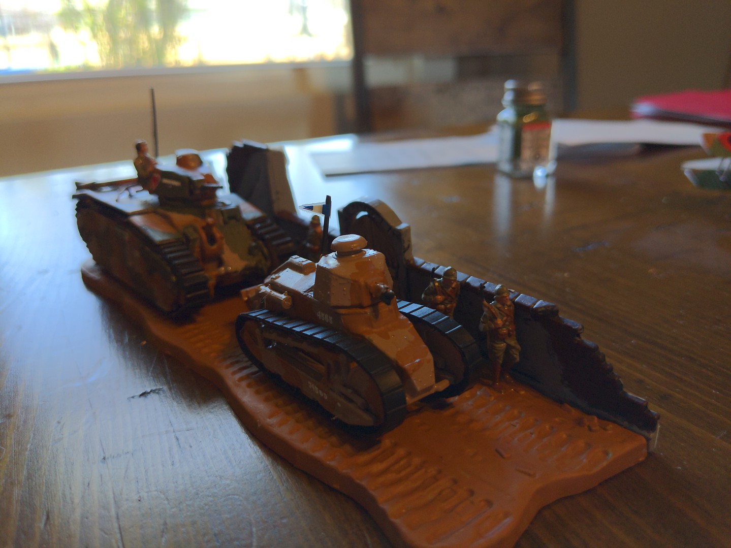 Char B1 bis & Renault FT17 Tanks -- Plastic Model Tank Kit -- 1/76 ...