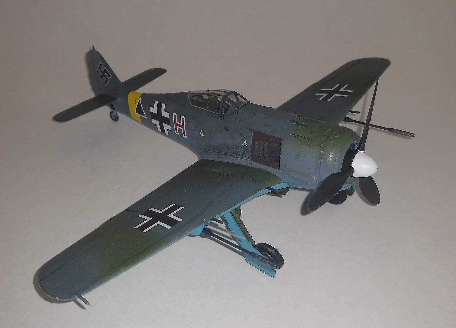 Focke-Wulf Fw 190 -- Plastic Model Airplane Kit -- 1/48 Scale ...