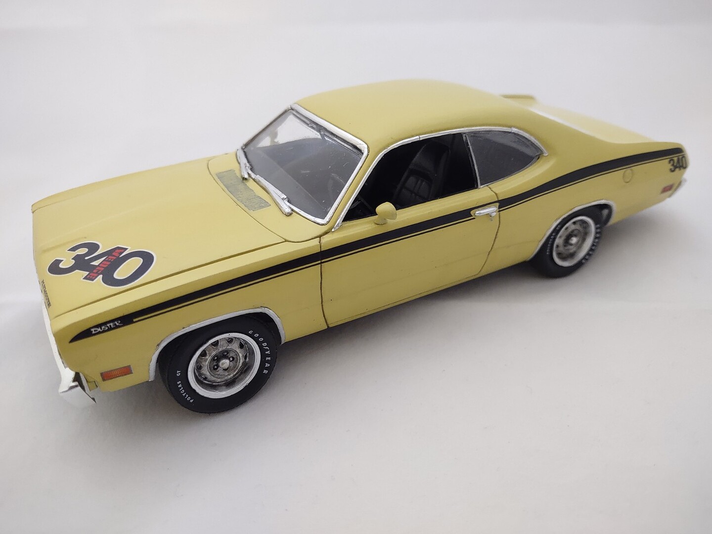 1971 Plymouth Duster 340 -- Plastic Model Car Kit -- 1/25 Scale ...