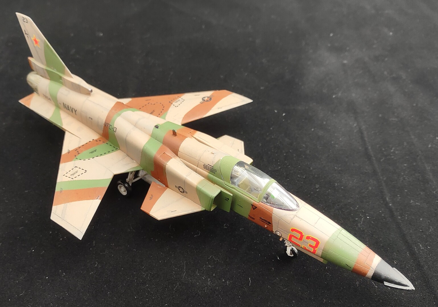 X-29 -- Plastic Model Airplane Kit -- 1/72 Scale -- #00243 pictures by ...