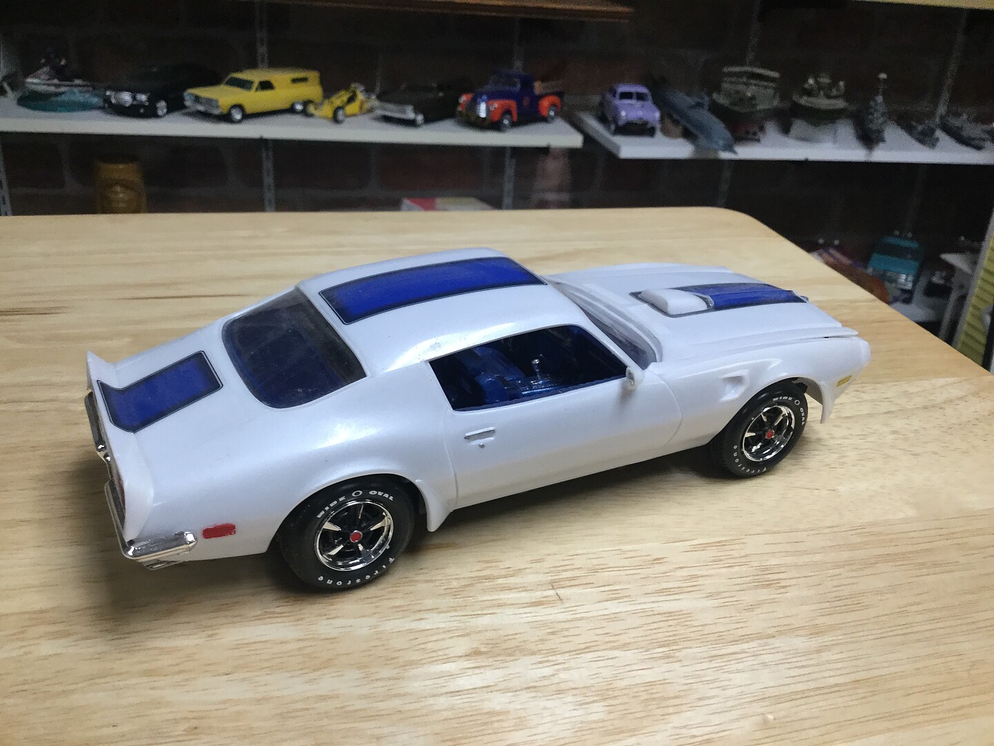 1970 Pontiac Firebird -- Plastic Model Car Kit -- 1/24 Scale -- #854489 ...