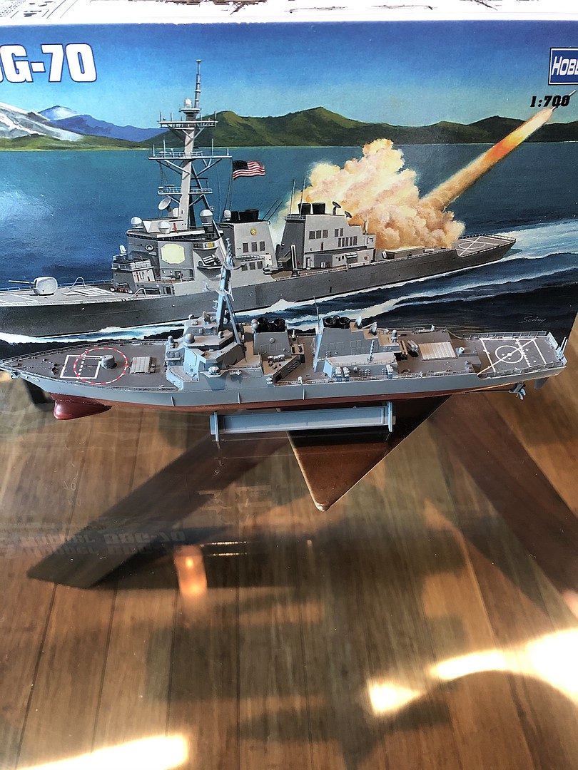 USS Hopper DDG-70 -- Plastic Model Military Ship Kit -- 1/700 Scale ...